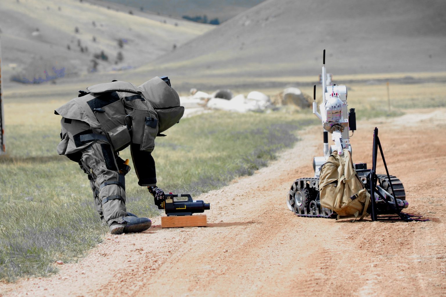 X-RIS - User-friendliness in Digital Radiography - NDT & Security - HOME